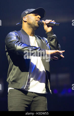 Chicago, Illinois, USA. 5th Oct, 2016. DANIEL DALEY of DVSN performs ...
