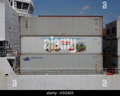 Dole Africa, a 1995-built cargo ship with IMO 9046538, at the Port of ...