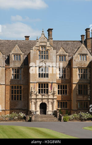 Wroxton Abbey, Wroxton, North Oxfordshire, England, UK Stock Photo - Alamy