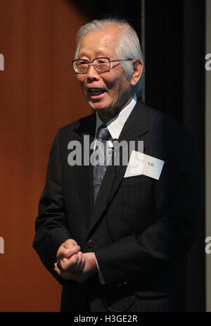 TOKYO, Japan - Nobel chemistry laureate Ryoji Noyori (R), who heads a ...