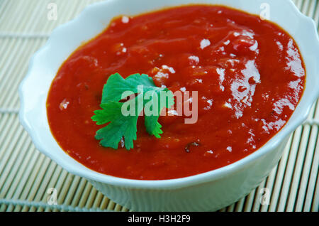 Kuwaiti Tomato Sauce - Daqqus . Middle Eastern cuisine Stock Photo - Alamy
