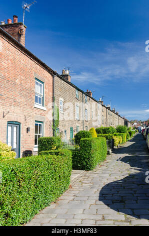 Cotton mill workers cottages at Long Row Belper Derbyshire UK built ...