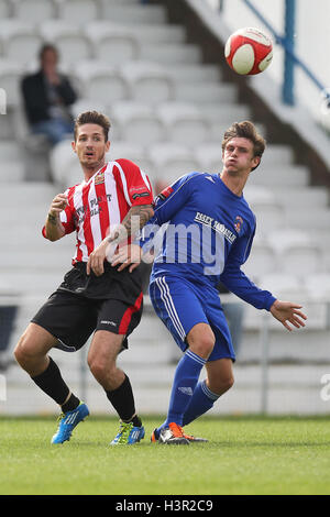 Simon Glover of AFC Hornchurch - AFC Hornchurch vs Boreham Wood - Blue ...
