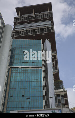 Antilia (Ambani building), the world's most expensive private home (to ...