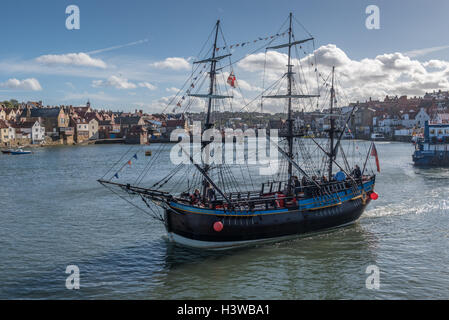 The Bark Endeavour sails into Whitby Harbour Yorkshire Stock Photo - Alamy