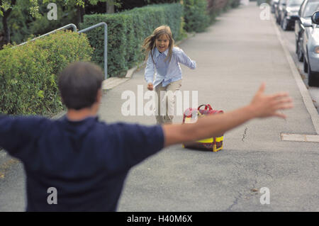Way home, subsidiary, run towards, father, back view, detail, gesture ...