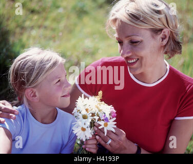 Mother's Day, subsidiary, flowers, give, kiss, portrait, inside, at ...