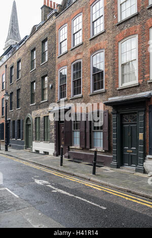 Georgian houses in Wilkes Street near Brick Lane, Spitalfields, London ...
