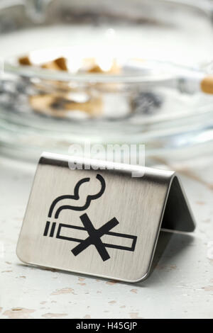 no smoking sign with ashtray and cigarette on black background Stock ...