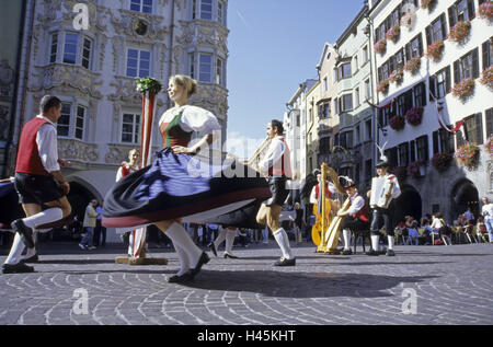 Austria Tyrol Innsbruck street folk dance-group folklore culture ...