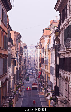 People visit Via Condotti street downtown Rome Italy Stock Photo - Alamy