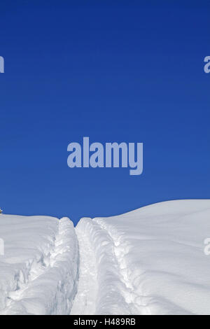 Ski track to heaven Stock Photo - Alamy