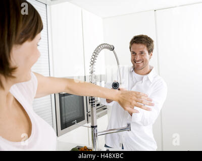 Couple, young, fun, cuisine, tap Stock Photo - Alamy