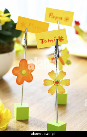 Table clip card note holder with wooden flower and a blank card for ...