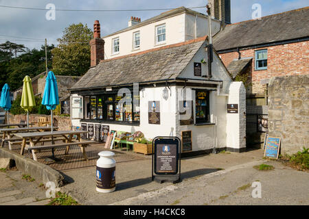 Old weighbridge building now a tea room and tea shop, Charlestown ...