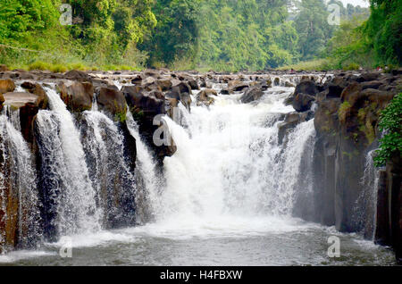 Motion of water at Tad Pha Suam waterfall in Pakse, Champasak, Laos ...