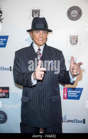 Halloween Hotness 3 in 3D: Heroes and Villains - Arrivals Featuring ...