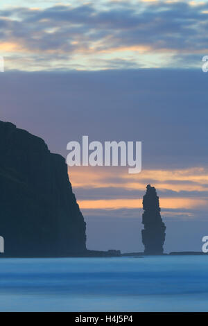 Sunset over Am Buachaille sea stack from Sandwood Bay Sutherland ...