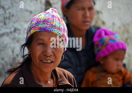 Dalit (untouchable) people in the village of Tamakhani, Solukhumbu ...
