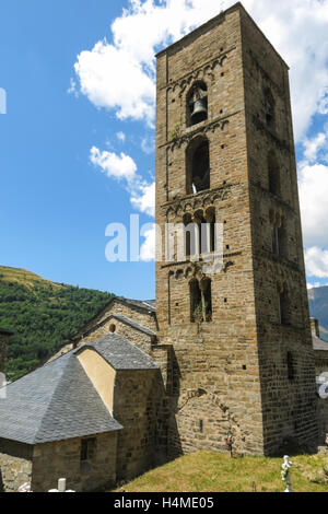 Church of Durro example of Romanesque art. Durro, typical stone village ...