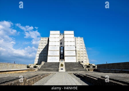 The exterior view of Columbus Lighthouse (Faro a Colón) in Santo ...