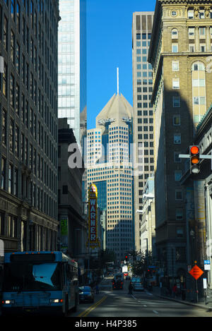 The Highmark building in Pittsburgh, PA, with the Market Square clock ...
