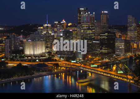MOUNT WASHINGTON OVERLOOK OF THREE RIVERS POINT PITTSBURGH SKYLINE ...