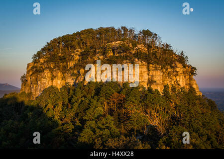 The Big Pinnacle of Pilot Mountain, seen from Little Pinnacle Overlook ...