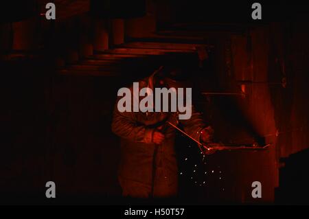 Welder in action. Series Stock Photo - Alamy