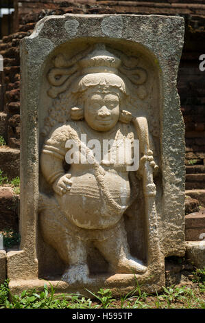 Bahirawa stone carving Anuradhapura Sri Lanka Stock Photo - Alamy