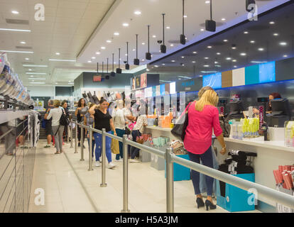 People at Primark checkout tills Stock Photo - Alamy