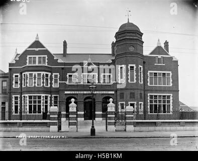 A historic photograph of the Carnegie Library in Stillwater, Minnesota ...