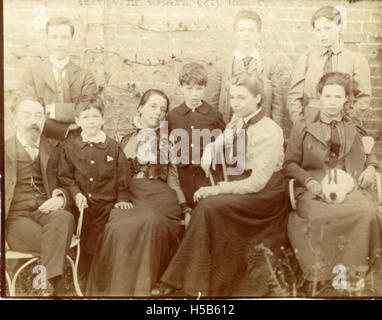 SIDNEY and BEATRICE WEBB UK social reformers at their Passfield Corner ...