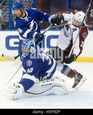 Colorado Avalanche center Nathan MacKinnon (29) and St. Louis Blues ...