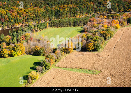 sandstone bluff above the Wisconsin River, Dells of the Wisconsin Stock ...
