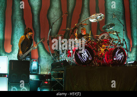 LOS ANGELES, CA - OCTOBER 2: (EXCLUSIVE COVERAGE) Actress Lynne Topping ...