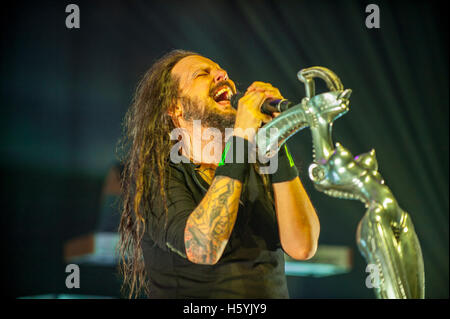 LOS ANGELES, CA - OCTOBER 2: (EXCLUSIVE COVERAGE) Actress Lynne Topping ...