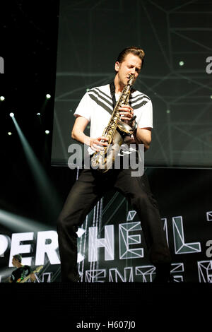 Eros Ramazzotti and Joe Leader during Perfetto World Tour 2015 Stock ...