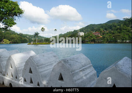 The Clouds Wall (Walakulu Wall) at Kandy Lake, Kandy, Sri Lanka Stock ...