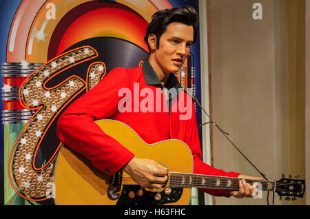 Wax Elvis Presley at Madame Tussaud s Wax Museum Las Vegas, Nevada ...