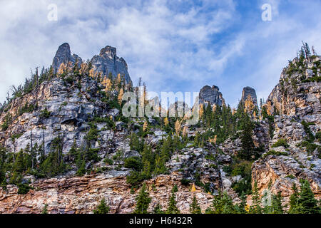 Small mountain peaks known as the early winter spires in the Washington ...