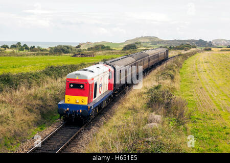 Class 20 Diesel Loco 20227 in London Transport livery at Holt on the ...