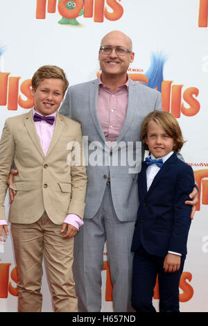 Premiere of 20th Century Fox's' 'Mike And Dave Need Wedding Dates' at ...