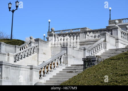 Concrete steps leading to blue sky Stock Photo - Alamy