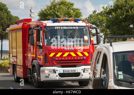 French fire department ladder truck in Paris, France Stock Photo - Alamy