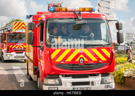 French fire department ladder truck in Paris, France Stock Photo - Alamy
