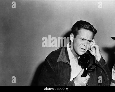 DAN DURYEA CHICAGO CALLING (1951 Stock Photo - Alamy