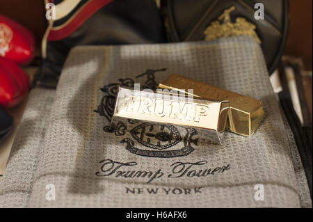 Donald Trump Chocolate bar Stock Photo - Alamy