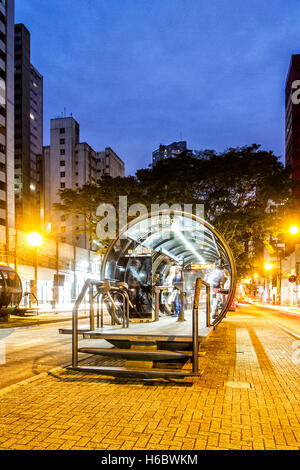 Curitiba Rapid Bus Public transport system Stock Photo - Alamy
