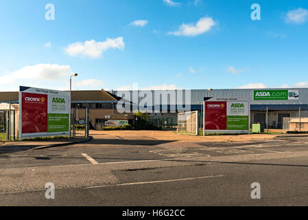 Asda Click & Collect Drive Thru / Through facility at ASDA supermarket ...